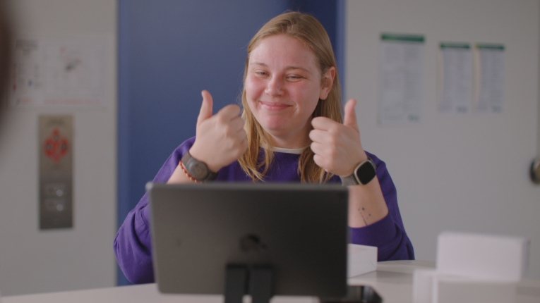 Quick Access-On Demand Sign Language Interpreting | Canadian Hearing ...